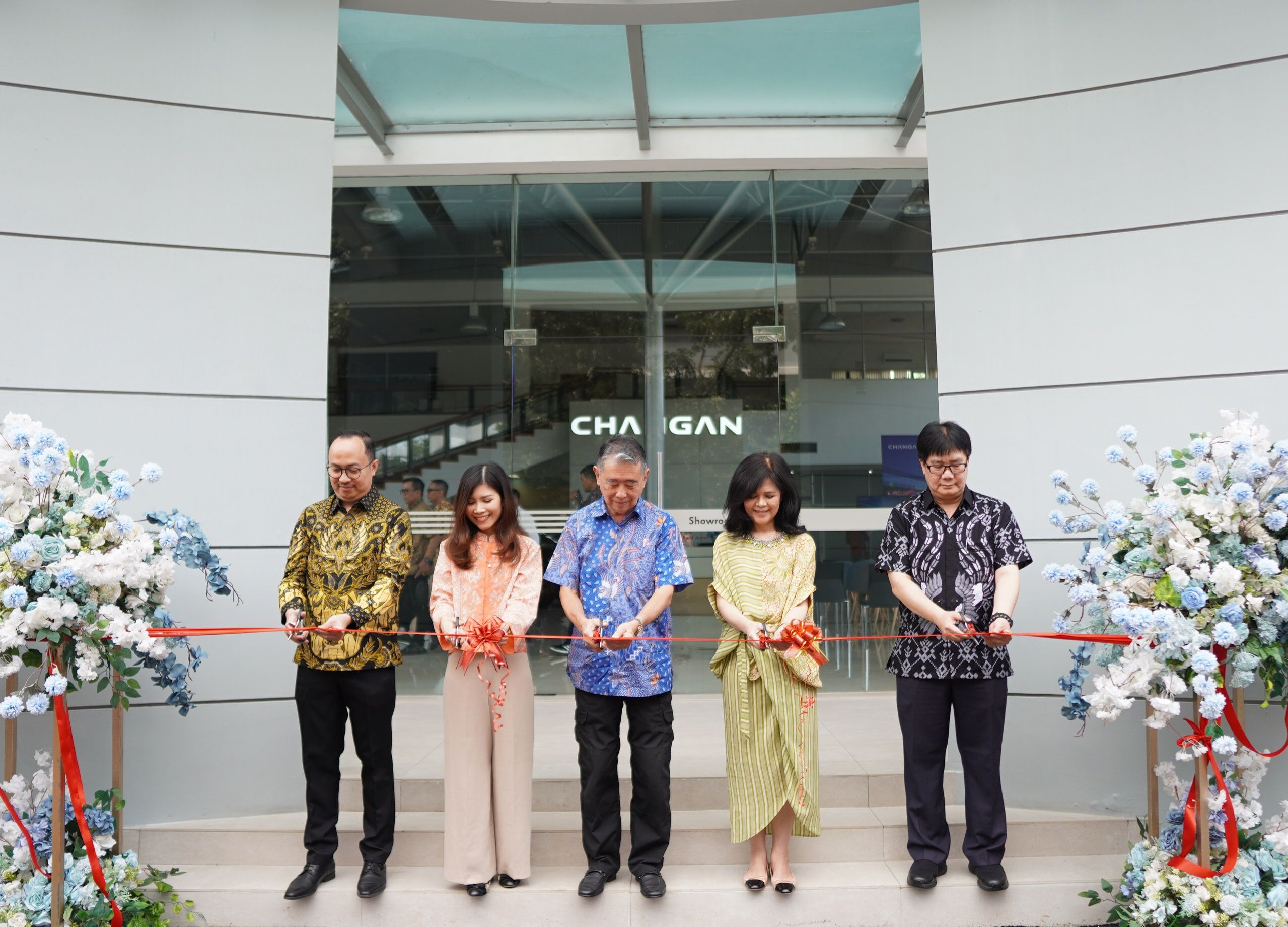 Perkuat Ekspansi Nasional, Changan Hadirkan Dealer 3S di Bandung ...